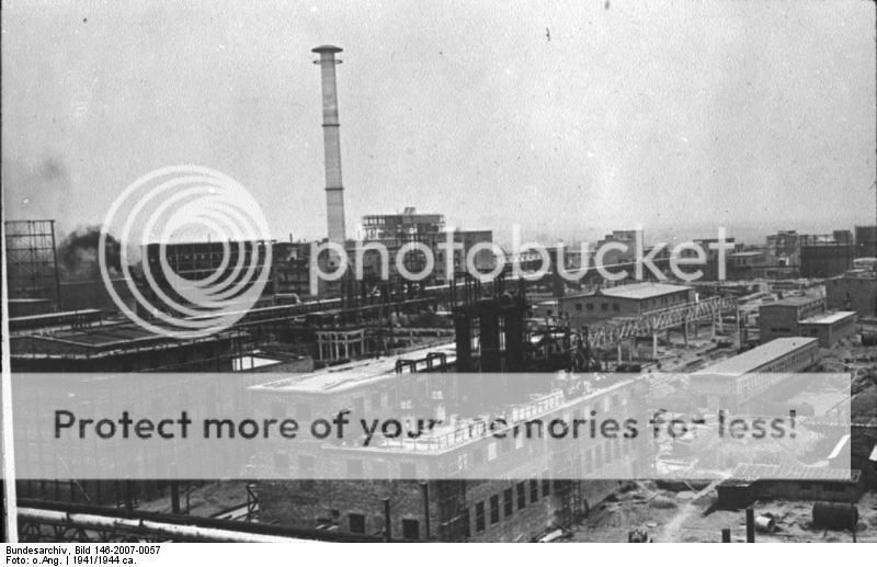 Monowitz Photo by FrankPilla | Photobucket